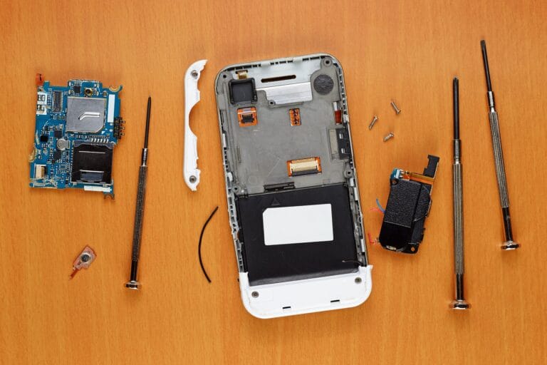 iPhone 16 Screen Replacement | PTC